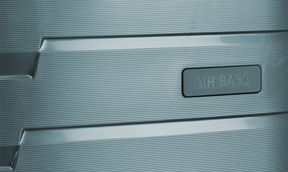 Air Base suitcase hard shell size S Slim (55 cm) in blue